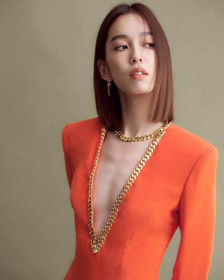 台灣第一美人陳庭妮著低胸DEEP V兼SHOW埋長腿(多圖) 網友:真的太性感了吧!!! - HKGFABLE