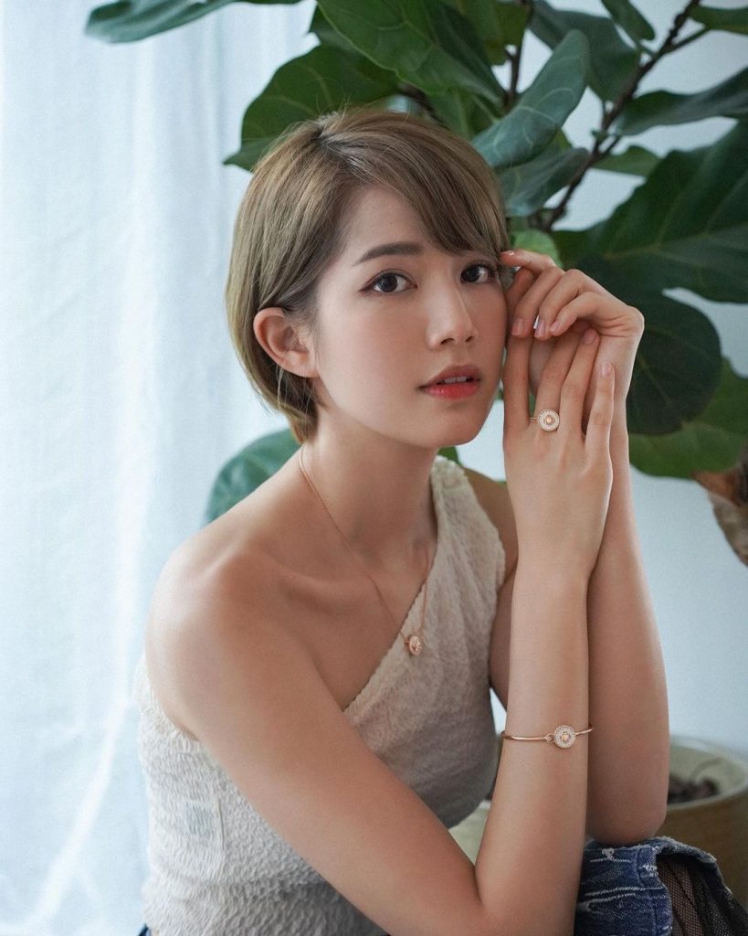 Chloe So蘇皓兒寒冷下大曬超長美腿(多圖) - HKGFABLE