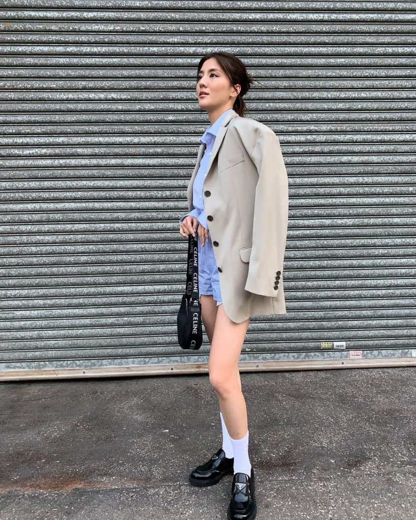 千語BB超短褲LOOK大曬長腿(多圖) - HKGFABLE