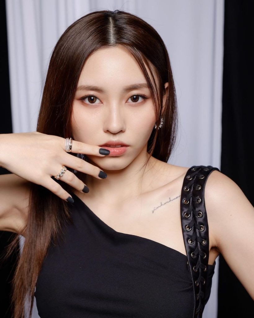 新一代香港女神IVY SO出海滑浪大曬性感長腿(多圖) - HKGFABLE