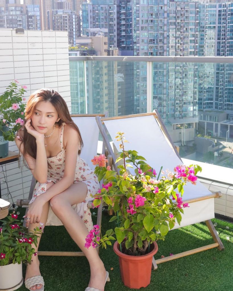 港版「石原里美」鄭嘉欣大曬超長雪白美腿(多圖) - HKGFABLE