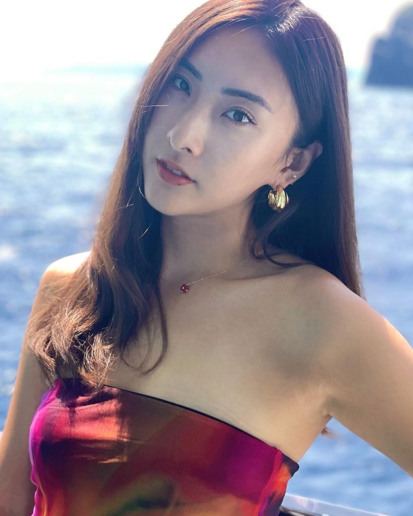 高身長腿陳約臨日本遊大SHOW完美BODY(多圖) - HKGFABLE