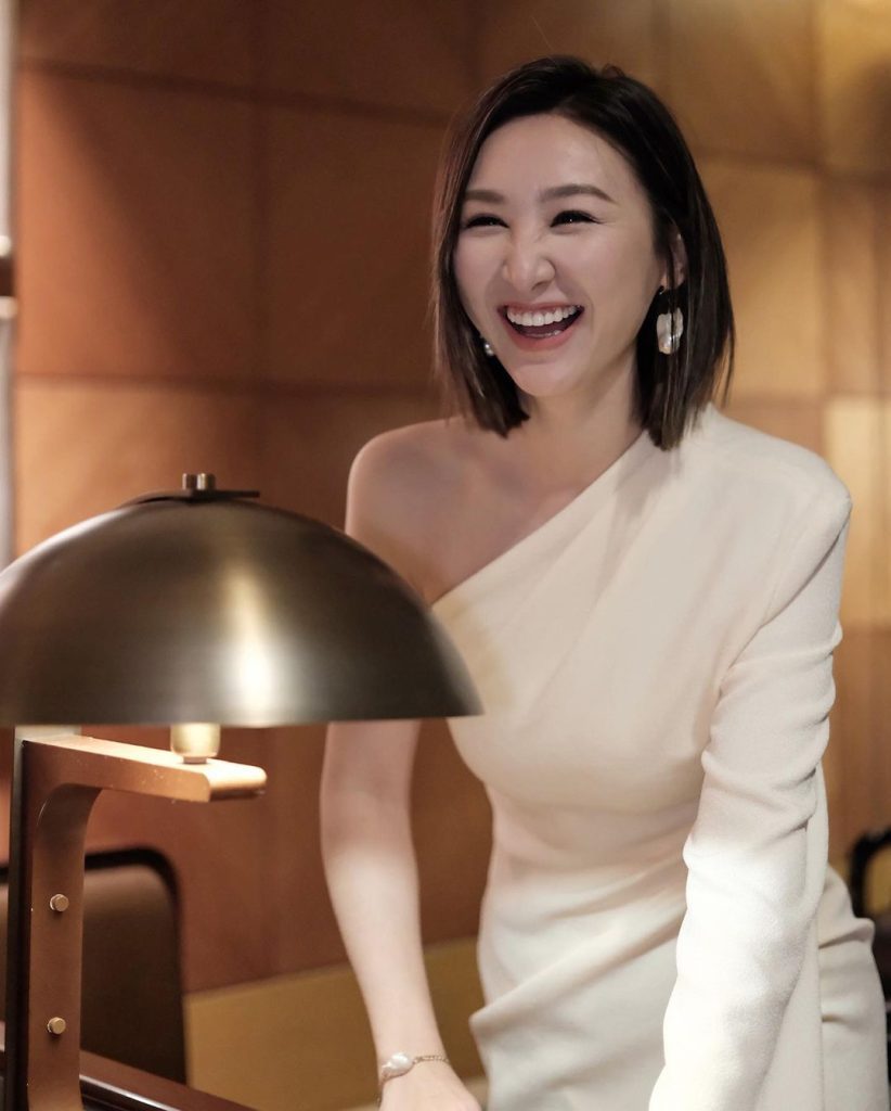 35歲高海寧真係愈睇愈正(多圖) 網友:佢對腳真係世界級!!! - HKGFABLE