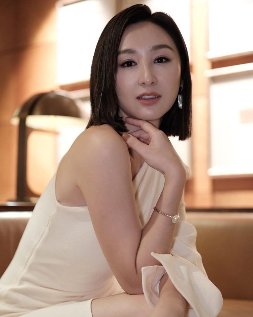 35歲高海寧真係愈睇愈正(多圖) 網友:佢對腳真係世界級!!! - HKGFABLE