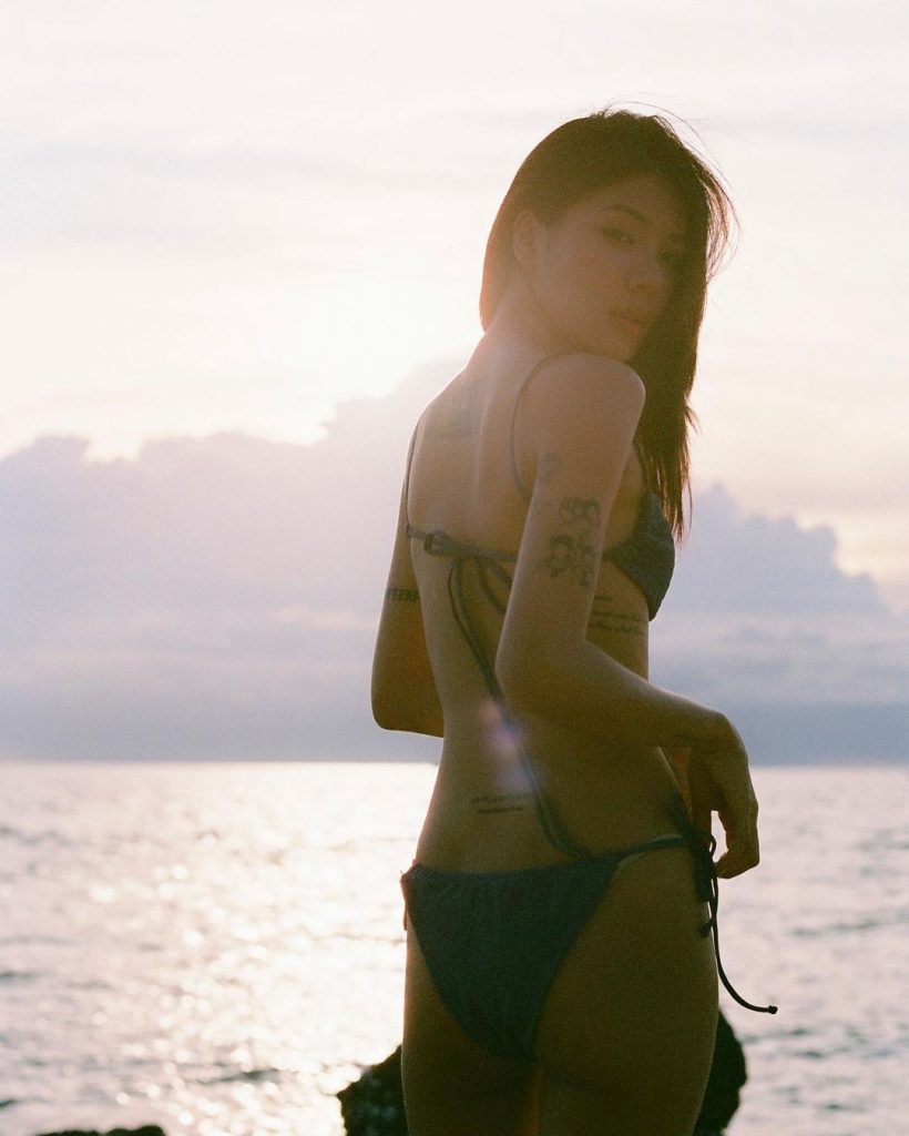 泰國索爆MODEL穿性感泳衣大曬完美BODY(多圖) - HKGFABLE