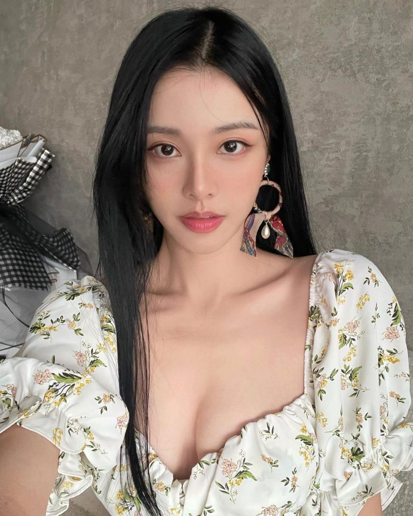 大馬女神李元玲大派福利，身材真係世界級(多圖) - HKGFABLE