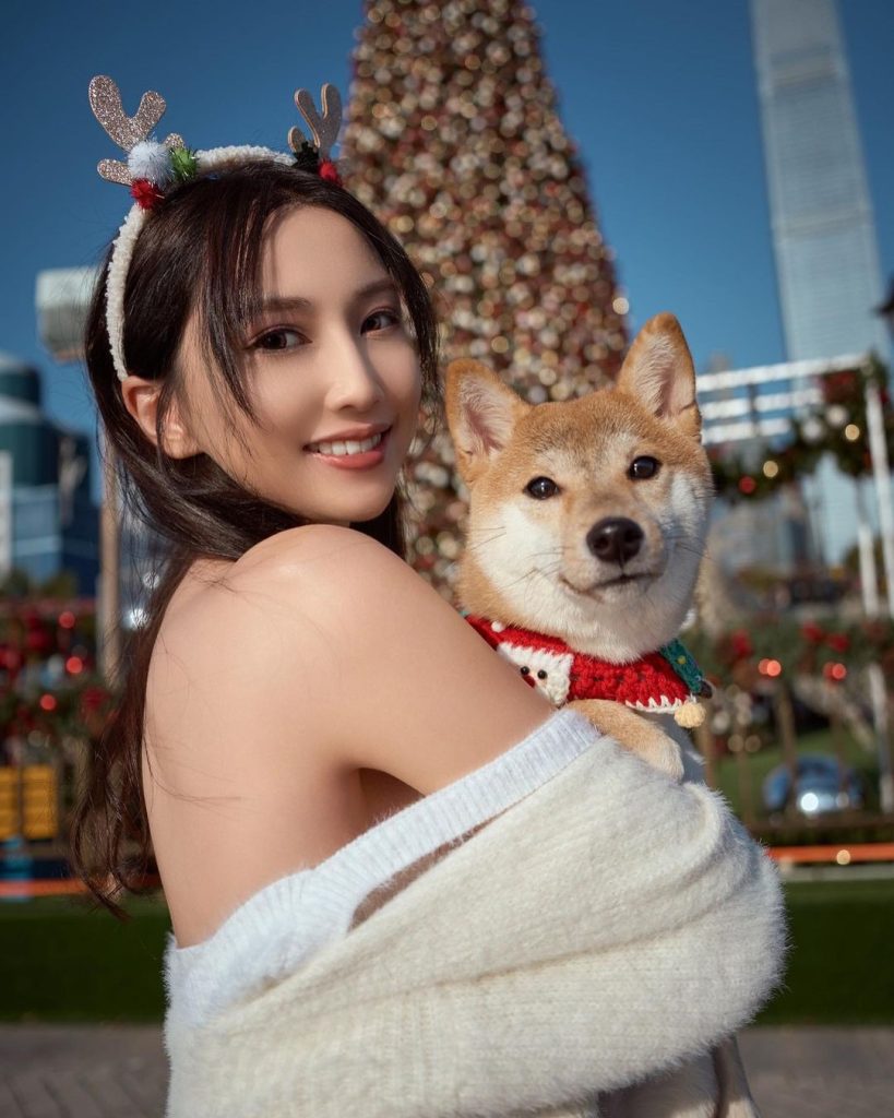 新一代性感女神李賢性感行山LOOK大曬完美雙腿(多圖) - HKGFABLE