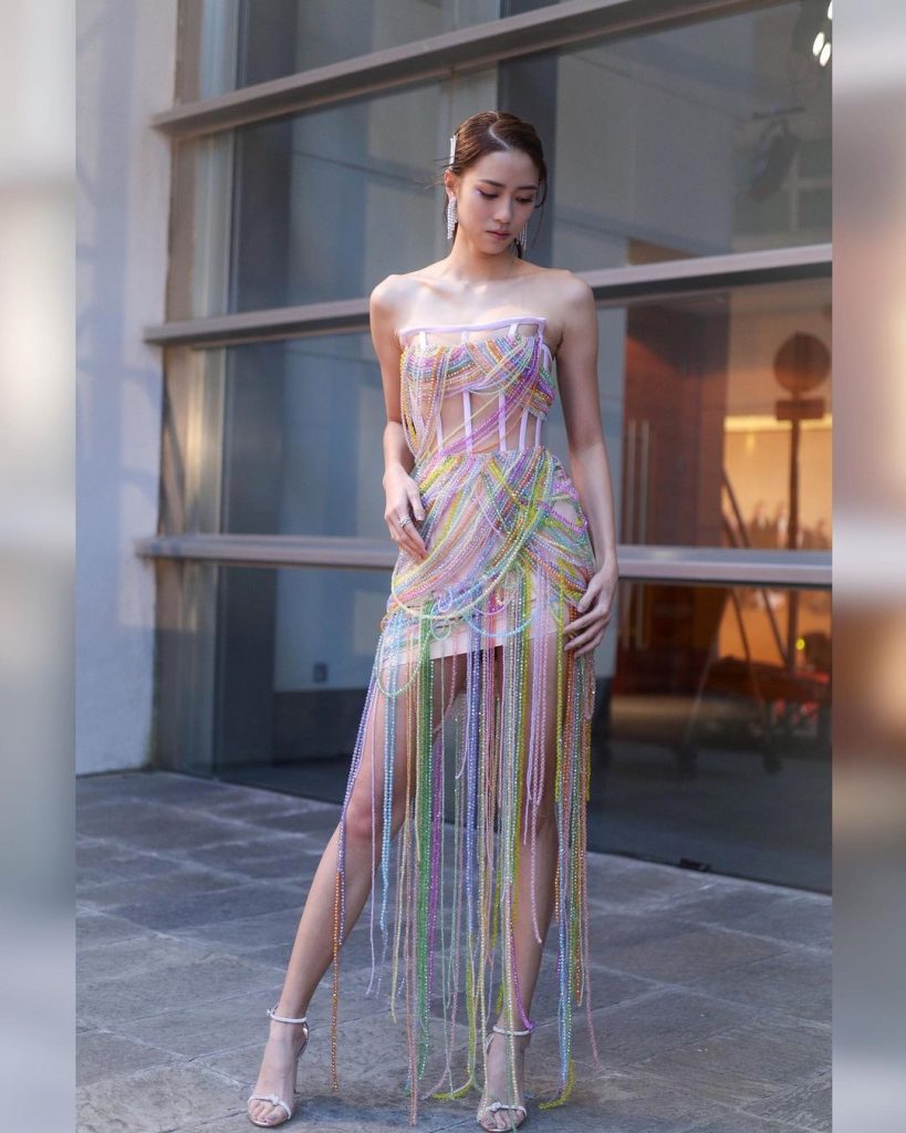 Tiffany Lau劉穎鏇穿性感短裙大show完美長腿多圖 網友不得了 Hkgfable