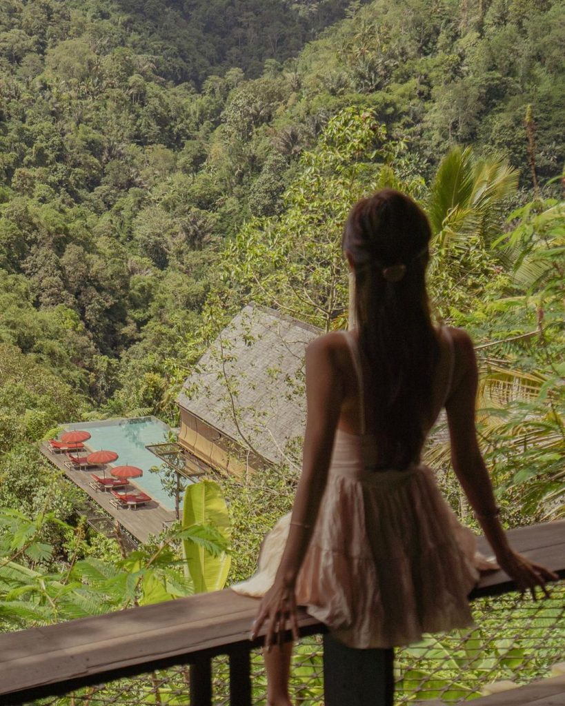 韓國超索MODEL穿性感小背心大曬QUALI(多圖) - HKGFABLE