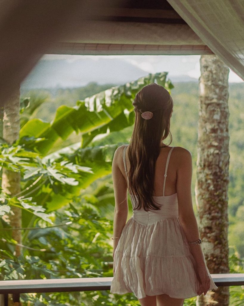 韓國超索MODEL穿性感小背心大曬QUALI(多圖) - HKGFABLE