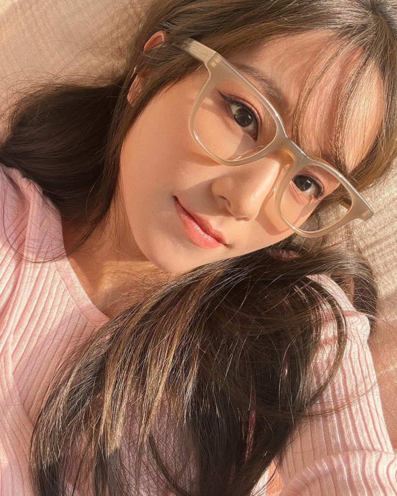 HEIDI李靜儀真係好有少女FEEl(多圖) - HKGFABLE