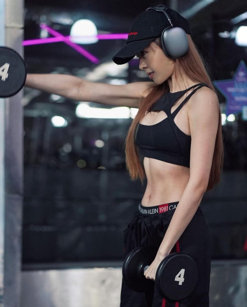 亞洲「第一BODY」！33歲李元玲擁「超辣曲線」網讚翻：神仙身材 - HKGFABLE