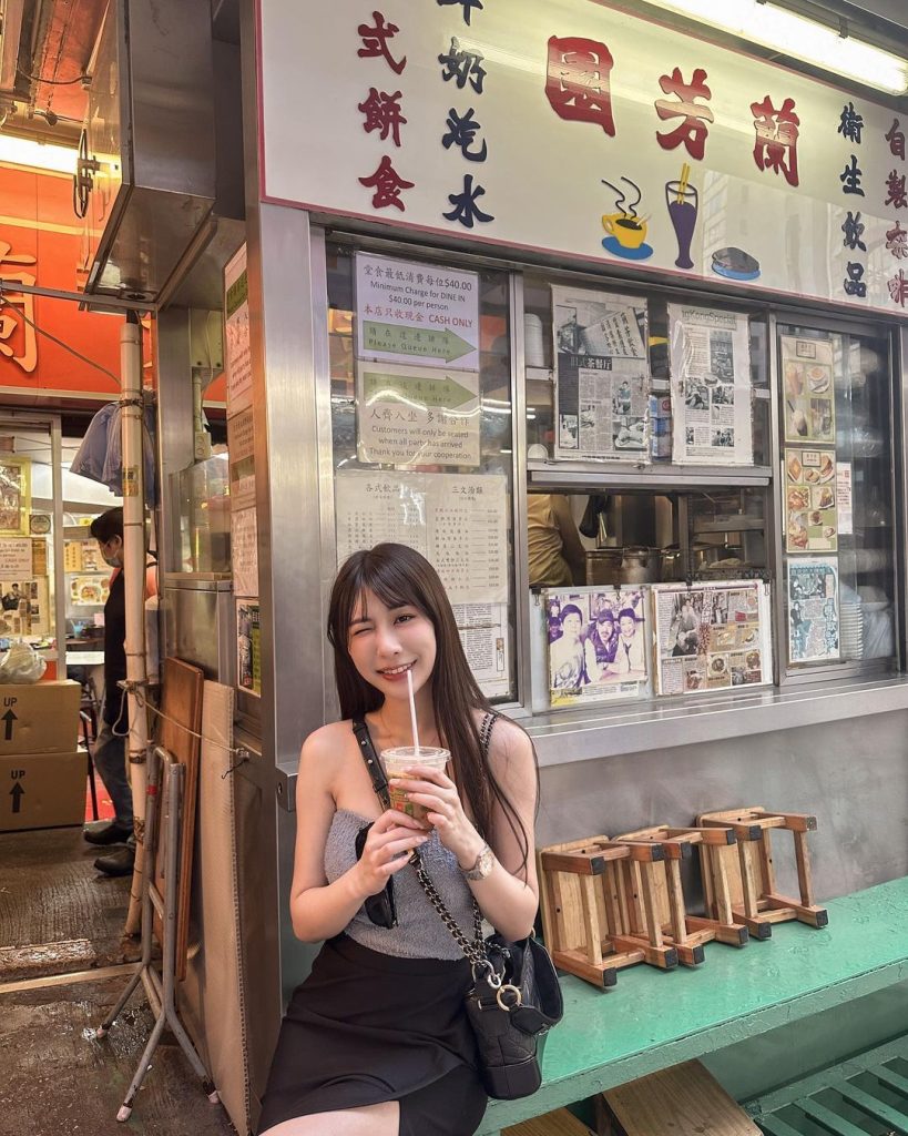 樂天女孩小Kira遊香港被捕獲(多圖) 網友:佢真人好好gfable!!! - HKGFABLE